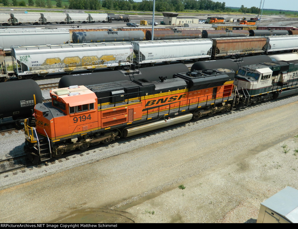 BNSF 9194
